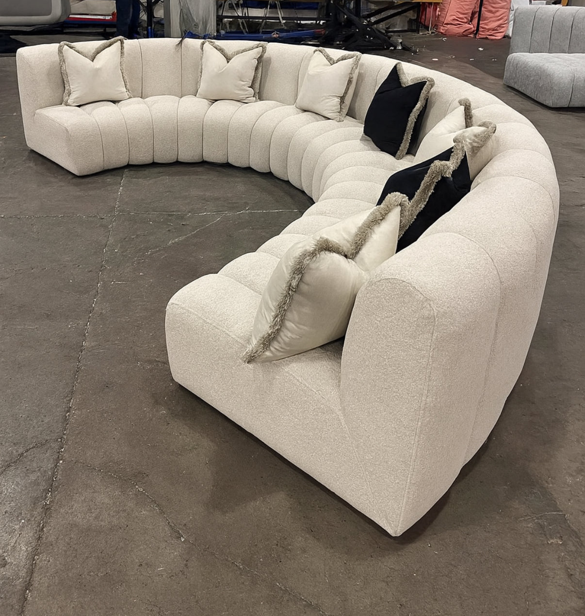 Moon Sofa – navy furnishings